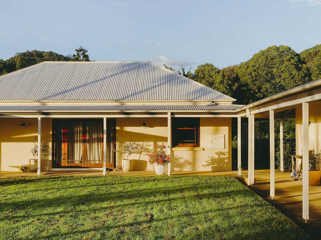 Hillside Carool - An old house with a young soul in Carool, NSW.